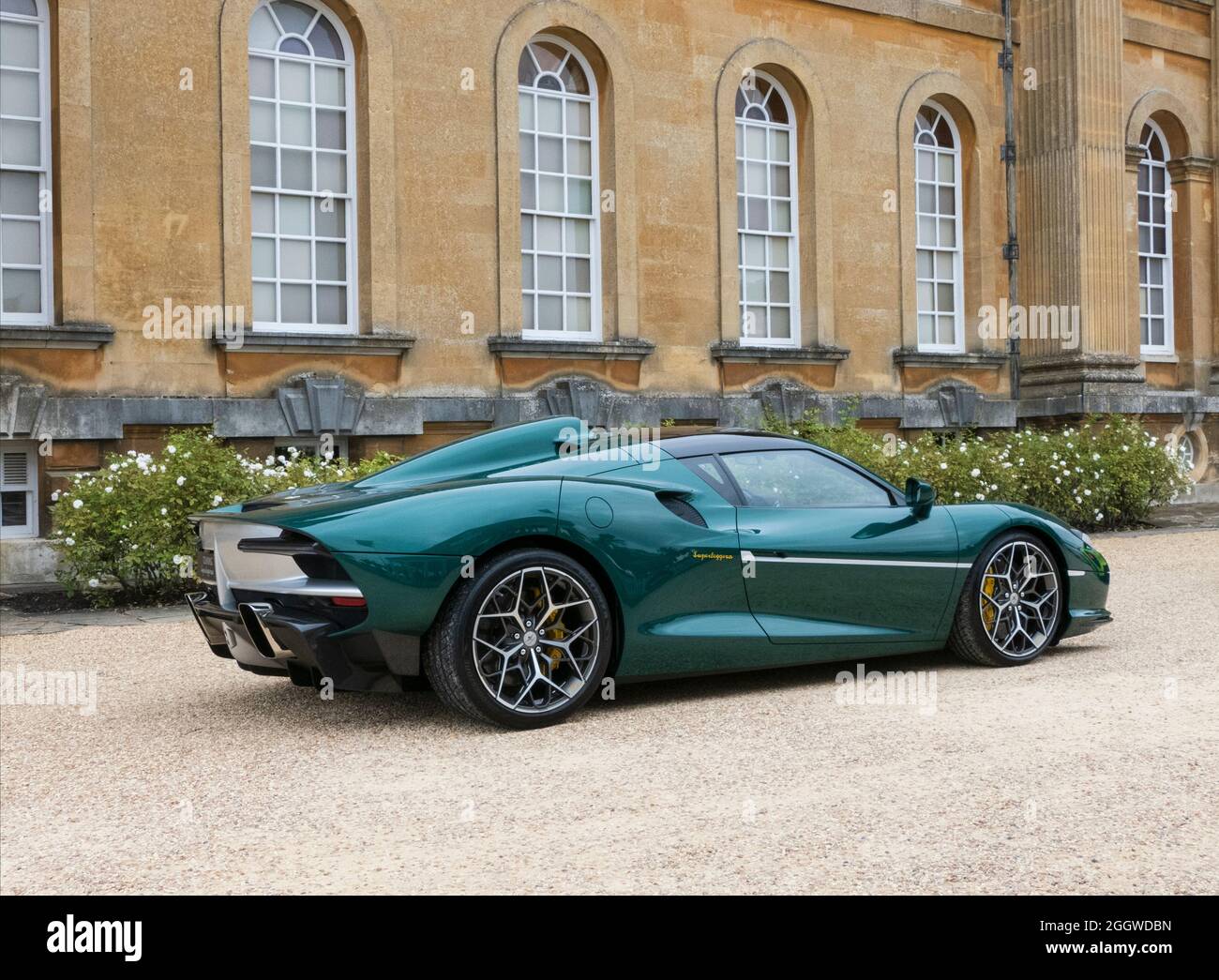 Touring Superleggera Arese 95 coupe 2021 On display at Salon Prive ...