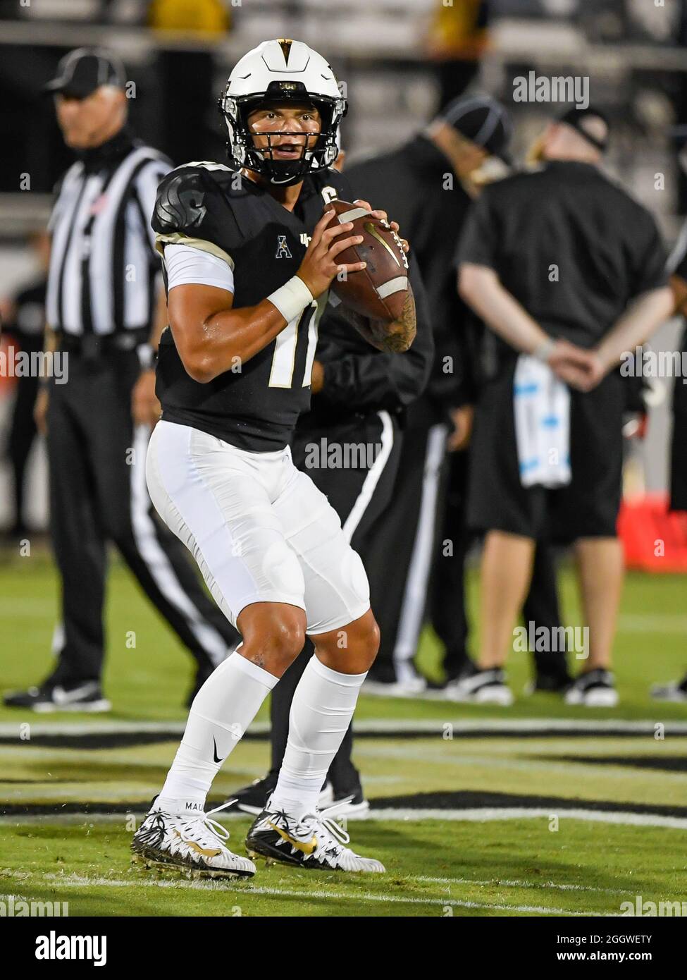 Orlando, FL, USA. 2nd Sep, 2021. UCF Knights quarterback Dillon Gabriel ...