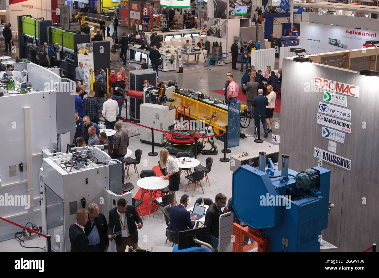 High tech engineering people hi-res stock photography and images - Alamy