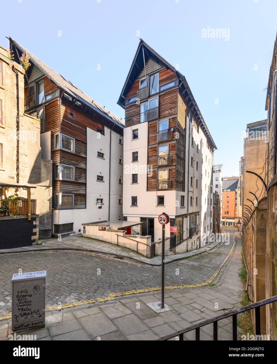 Edinburgh old fishmarket close hi-res stock photography and images - Alamy