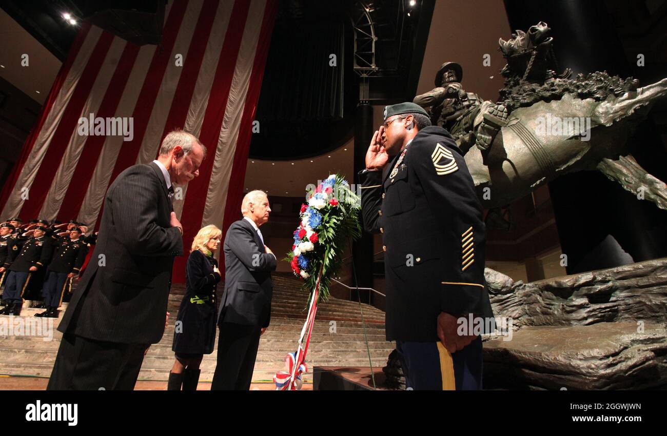 Vice President Joseph Biden and his wife, Dr. Jill Biden lay a wreath ...