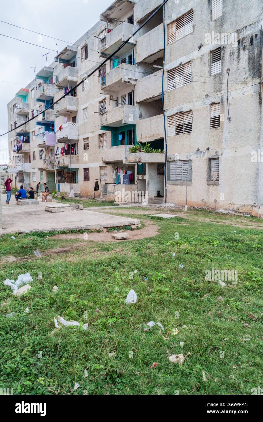 Cuban garbage hi-res stock photography and images - Alamy