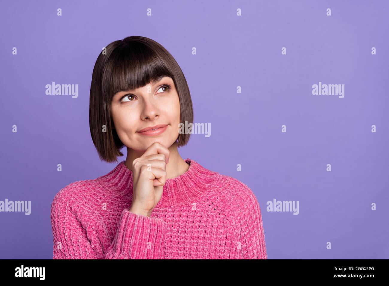 Photo of young beautiful good looking girl look copyspace brainstorming ...