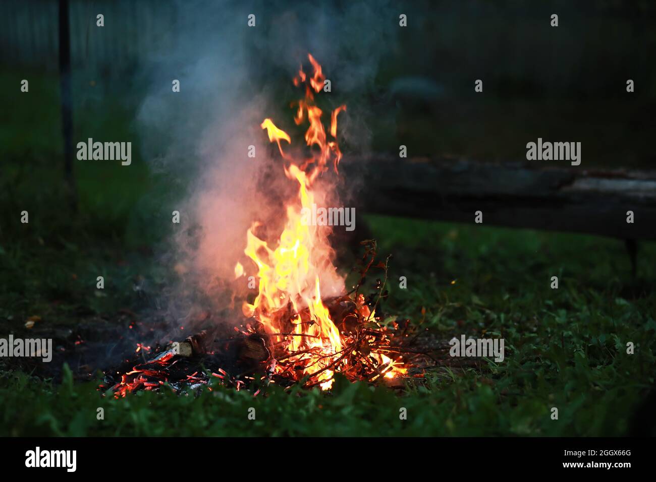 Bbq burn off hi-res stock photography and images - Alamy
