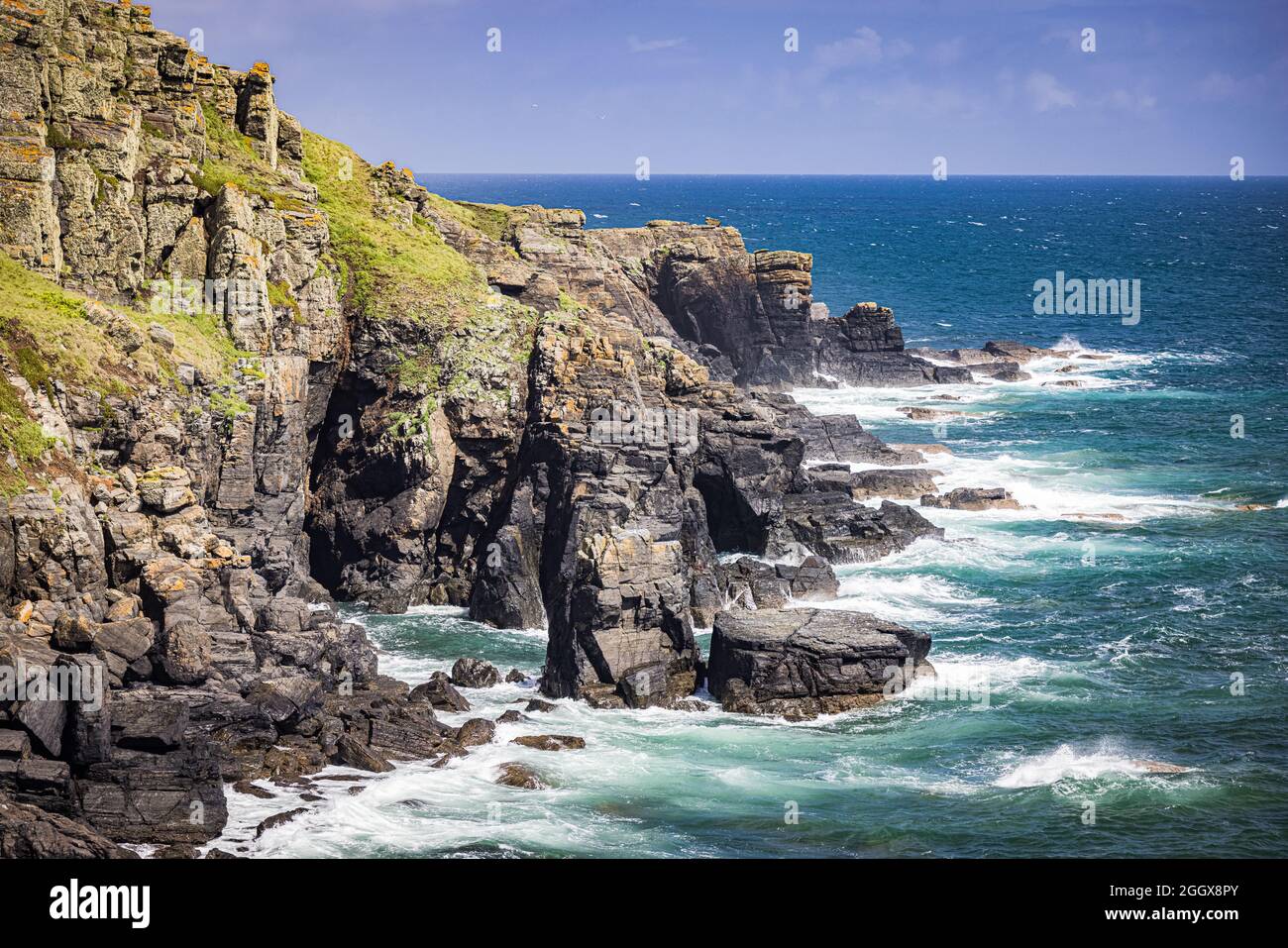 Lizard point cornwall sea water beach coast hi-res stock photography ...