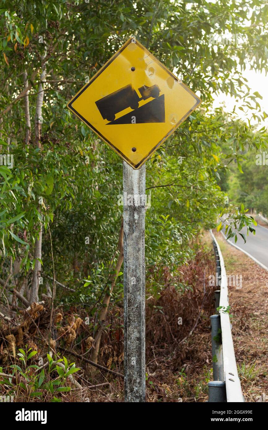 Gear sign hi-res stock photography and images - Alamy