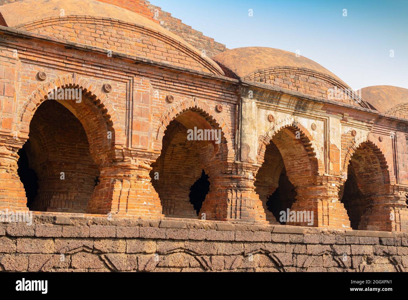 Arches of Rasmancha, oldest brick temple of India -tourist attraction ...