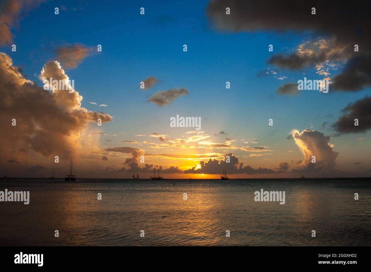 Ocean Sunset from Aruba Stock Photo - Alamy