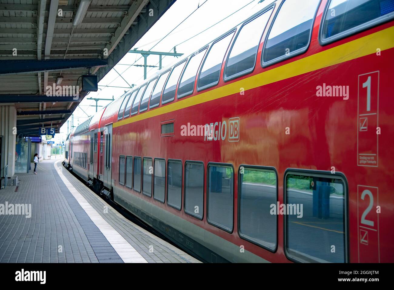 Db regional express passenger train hi-res stock photography and images ...