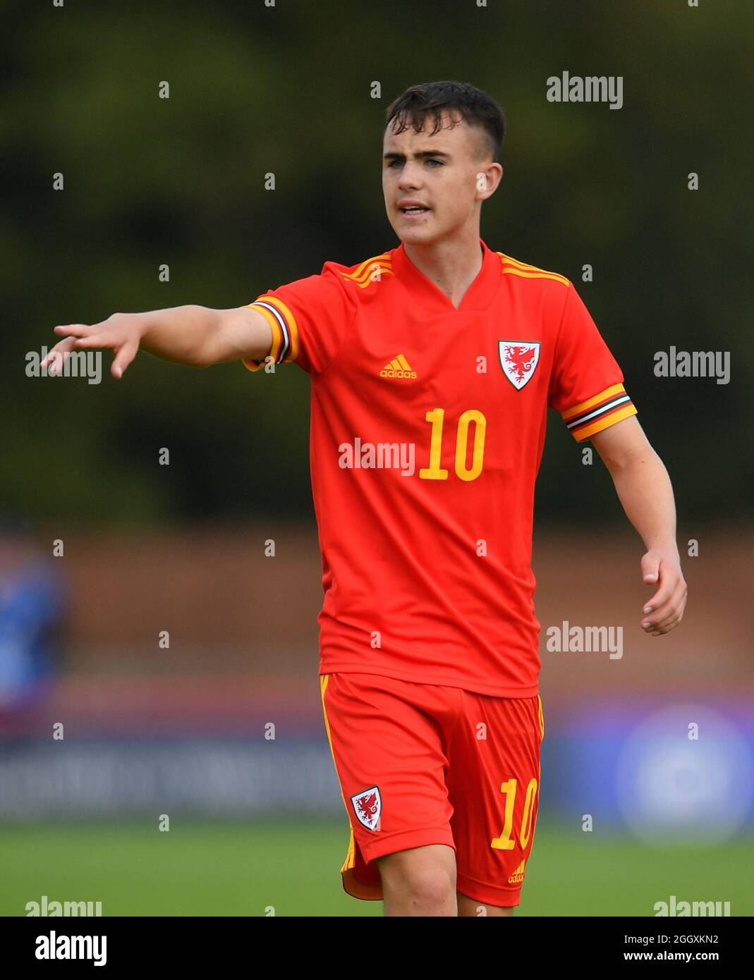 Luke harris wales hi-res stock photography and images - Alamy