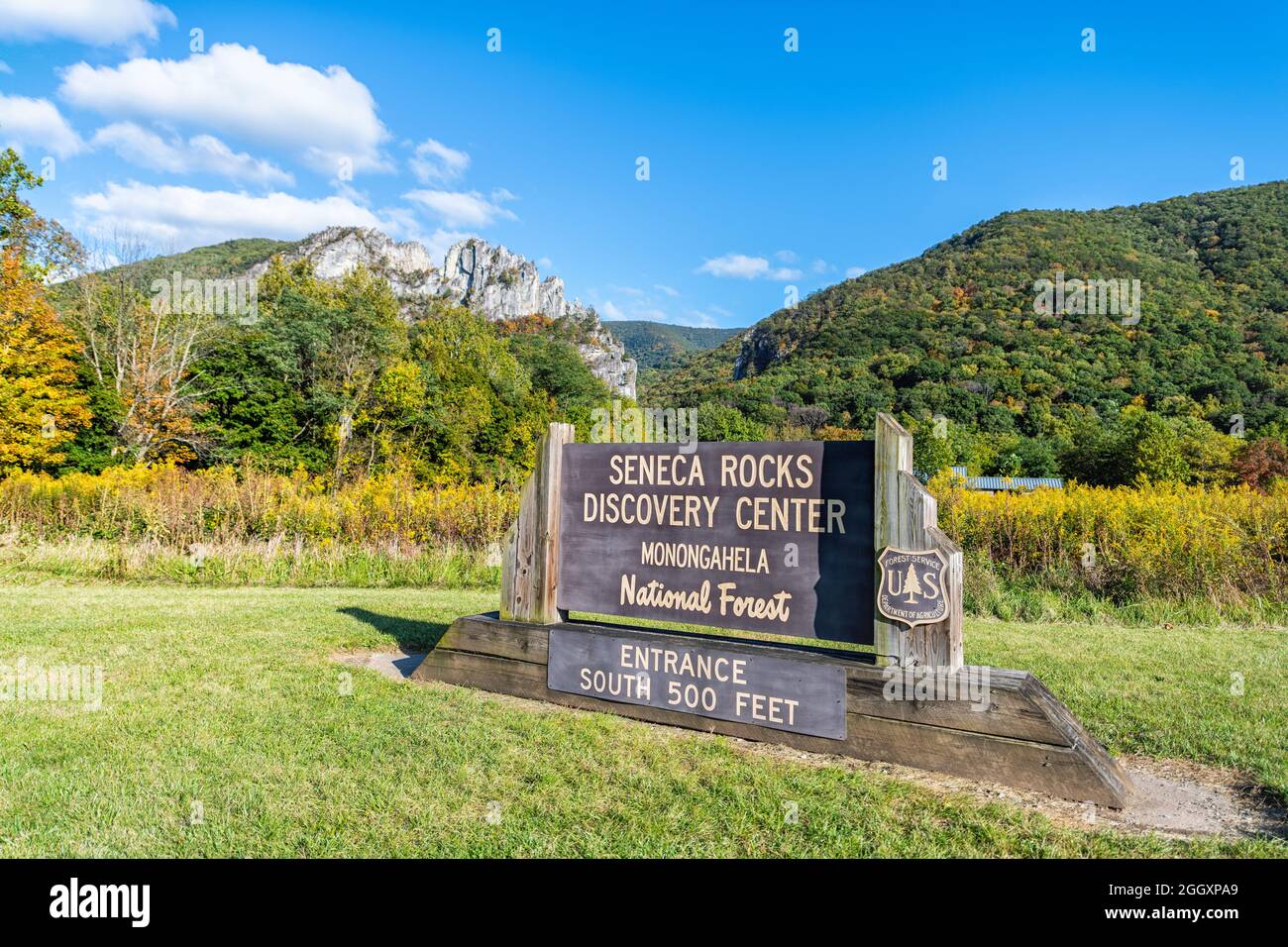 Seneca Rocks view from visitor discovery center sign and building ...