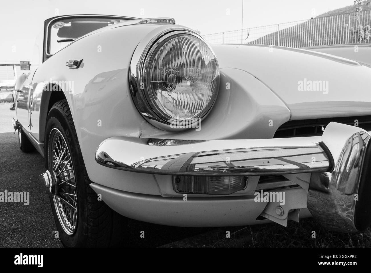 A classic of British car production, the Spitfire is a spider produced ...