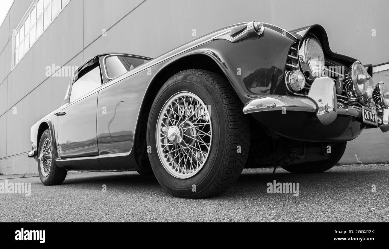 1965 triumph tr4 Black and White Stock Photos & Images - Alamy