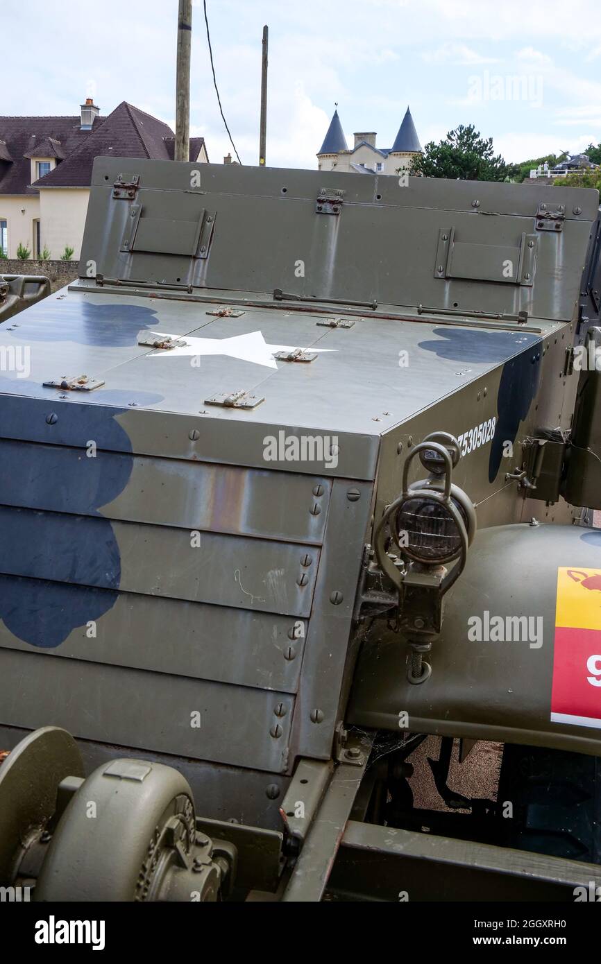 Us army half track wwii hi-res stock photography and images - Alamy