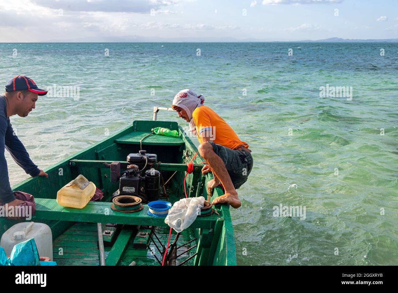 Cuban fisherman hi-res stock photography and images - Alamy