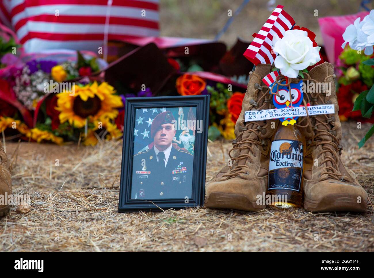 Oceanside, California, USA. 31st Aug, 2021. Nine Marines and a sailor ...