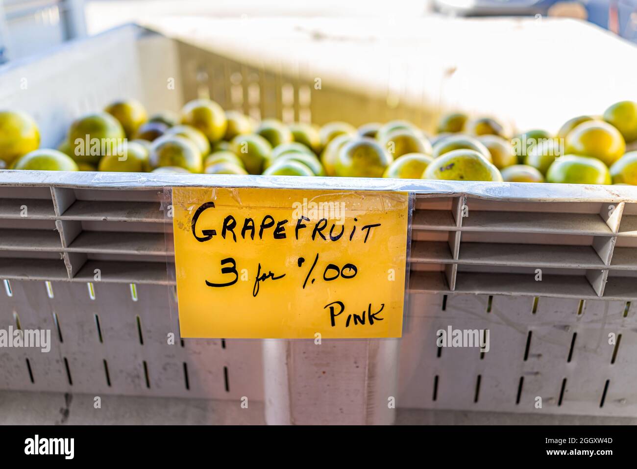 Roadside market stall produce display hi-res stock photography and ...