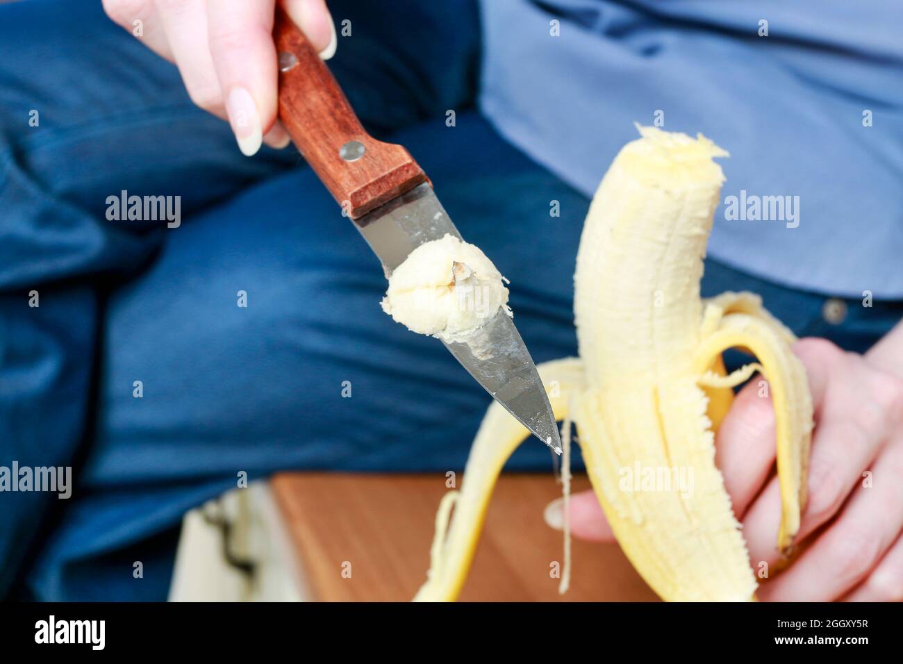 Cut tip hi-res stock photography and images - Alamy