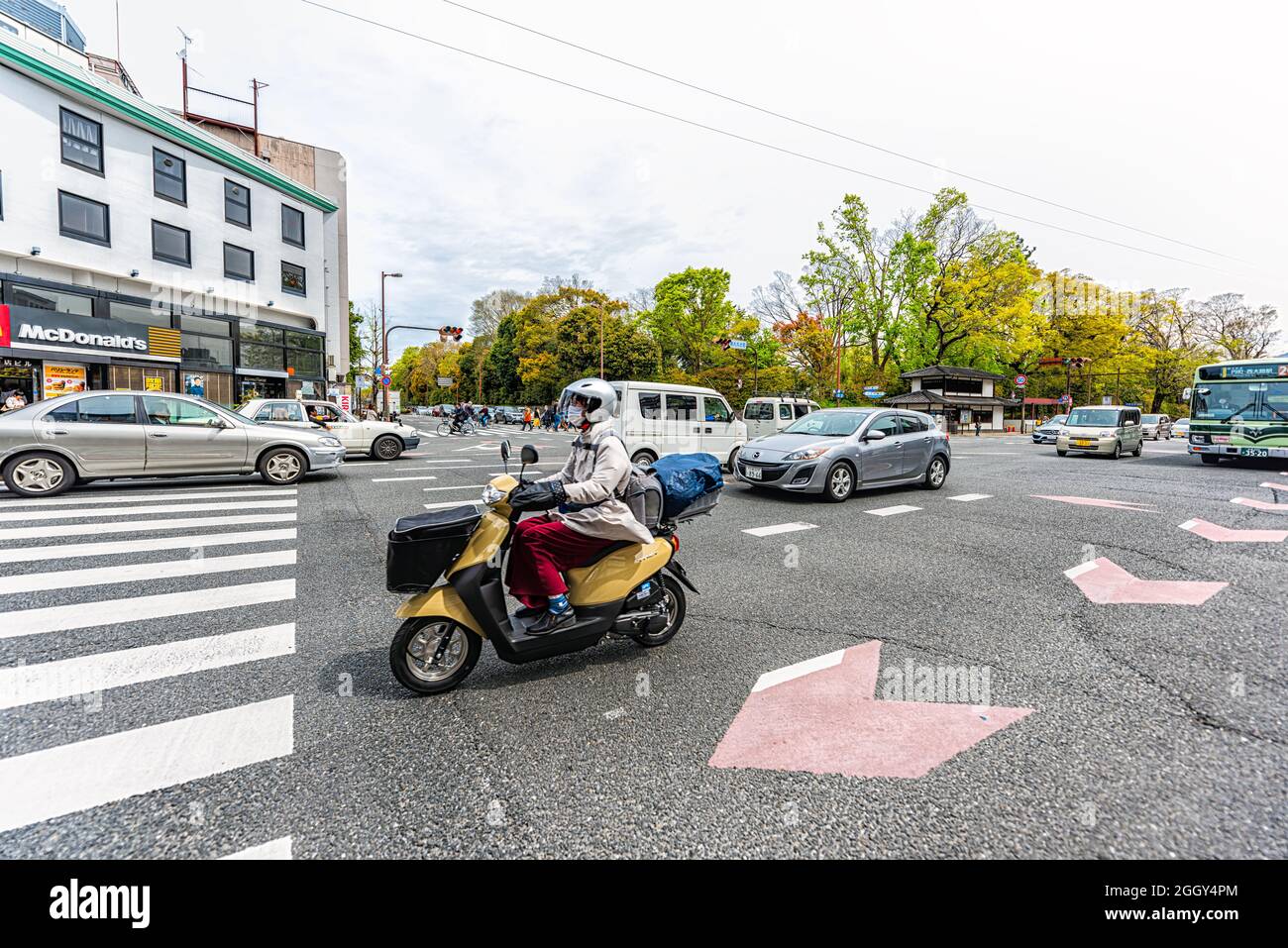 Kyoto, Japan - April 16, 2019: Intersection crosswalk traffic ...