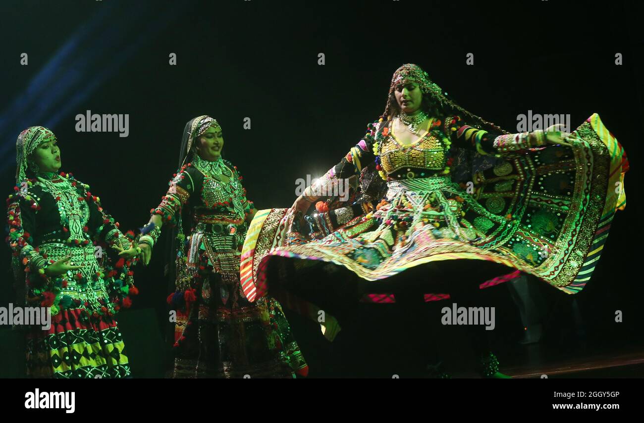 INDIAN Traditional RAJASTHANI DANCE -KALBELIA Stock Photo - Alamy
