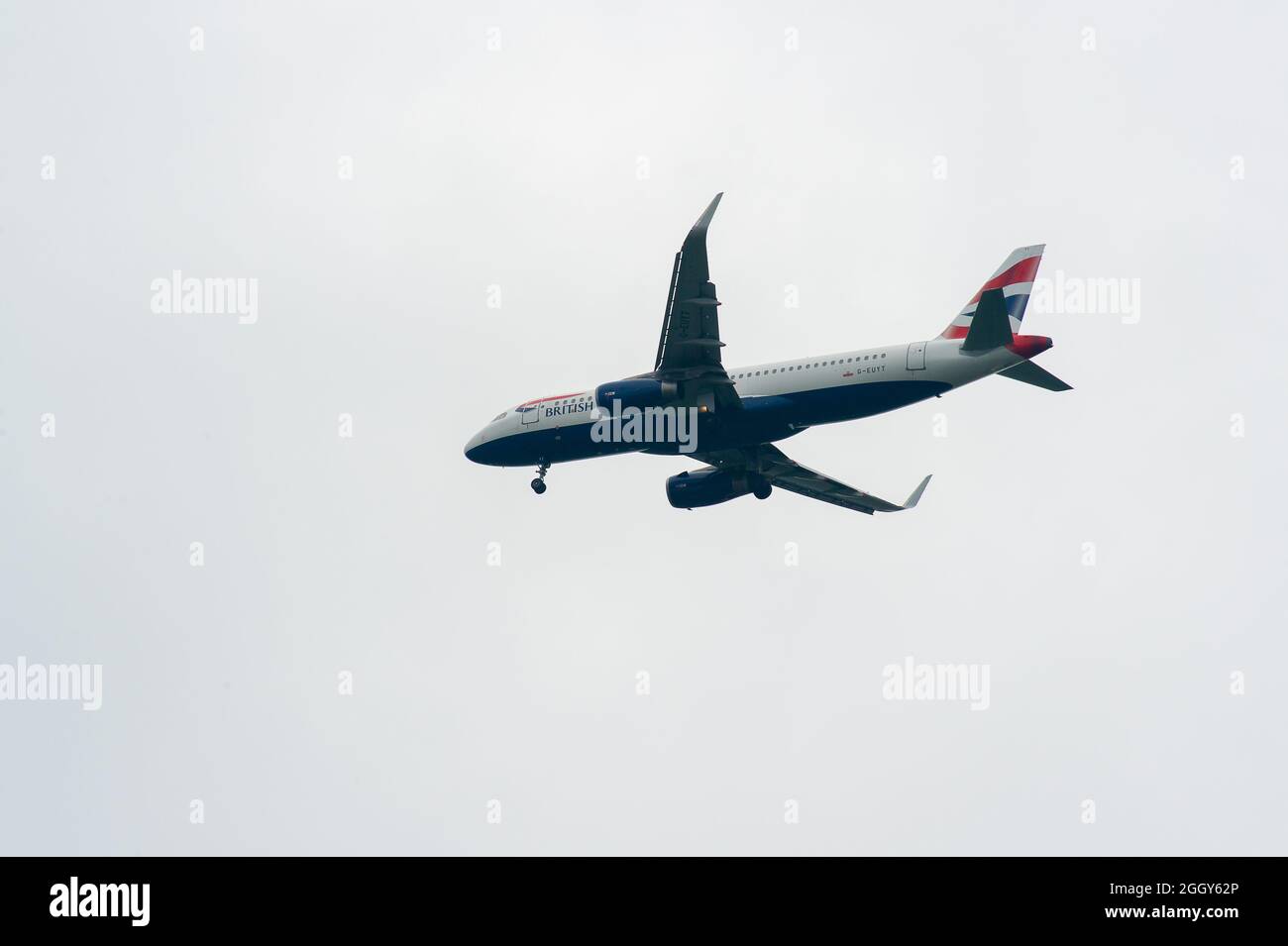 Airbus a320 variant hi-res stock photography and images - Alamy