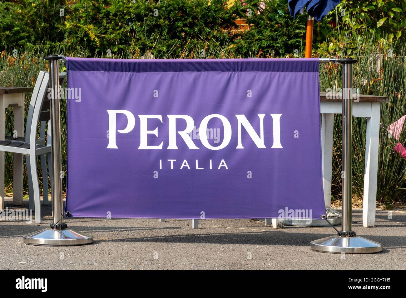 Peroni Italia sign advertising Peroni Italian beer Stock Photo - Alamy