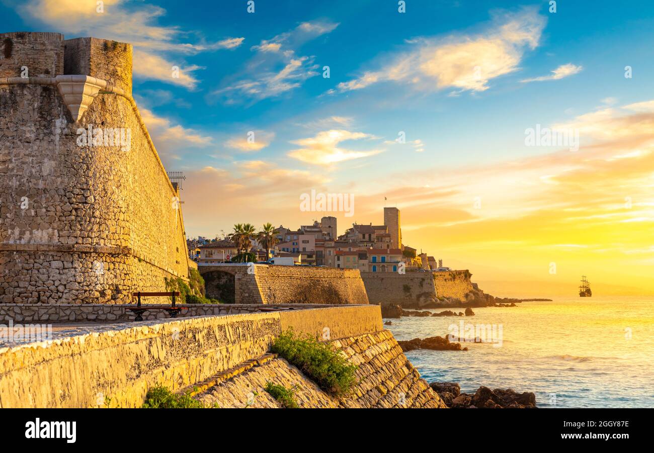 Antibes french rivera hi-res stock photography and images - Alamy