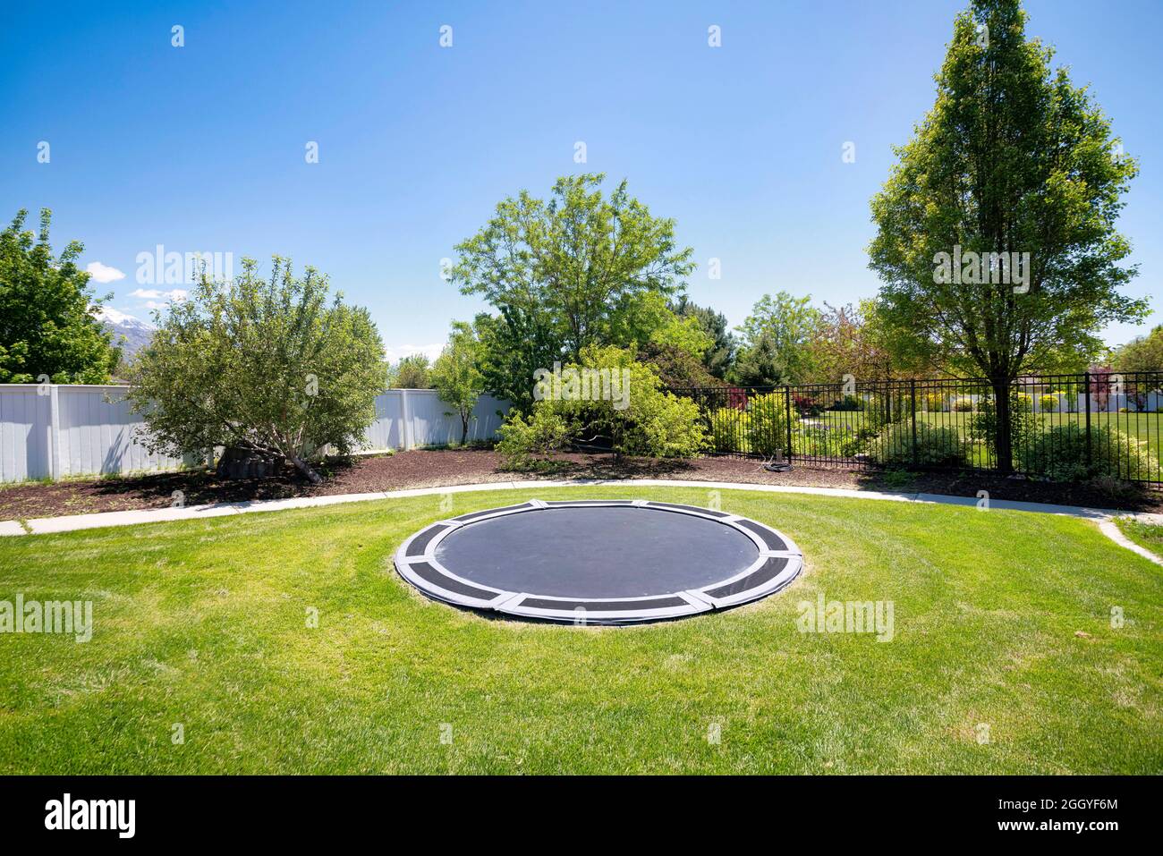 In ground trampoline hi-res stock photography and images - Alamy