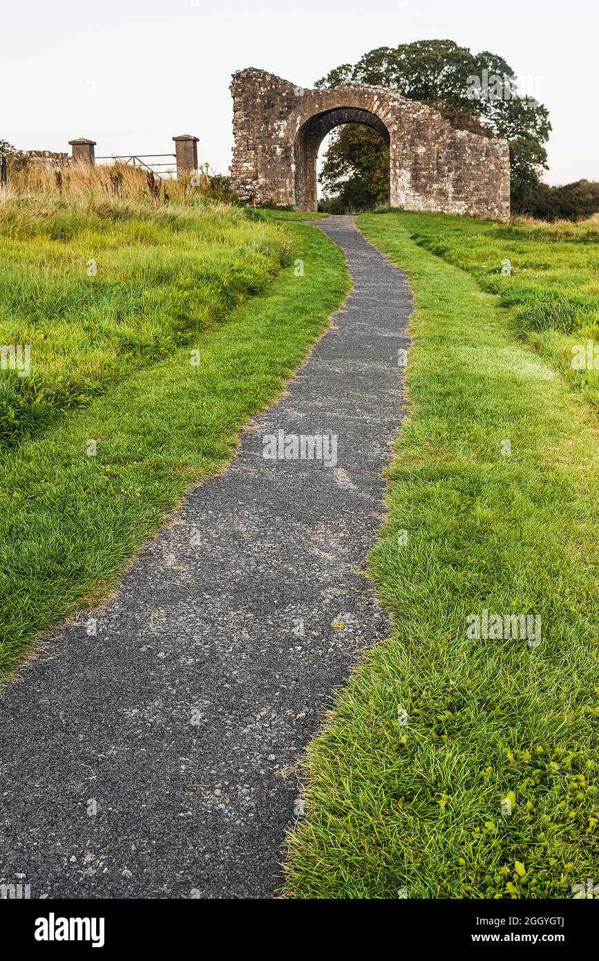 Trim ireland bridge hi-res stock photography and images - Alamy