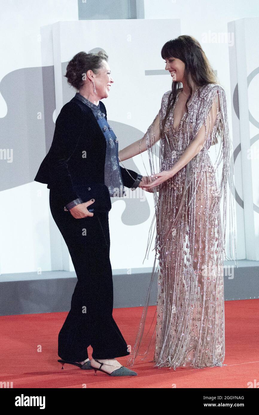 Olivia Colman and Dakota Johnson attending The Lost Daughter Premiere ...