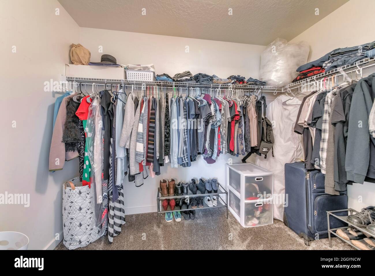 Wire Walk In Closet Ideas