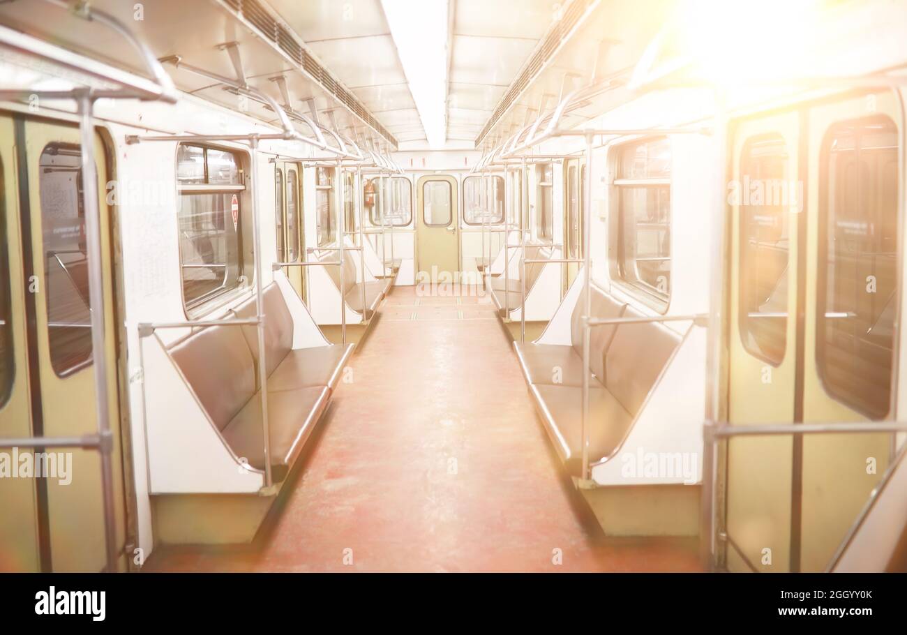 Subway car with empty seats. Empty subway car Stock Photo - Alamy