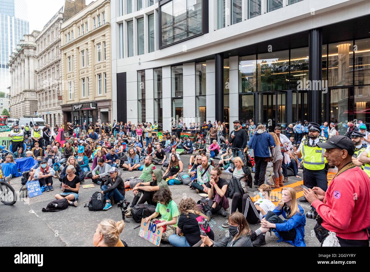 Blackrock headquarters uk hi-res stock photography and images - Alamy