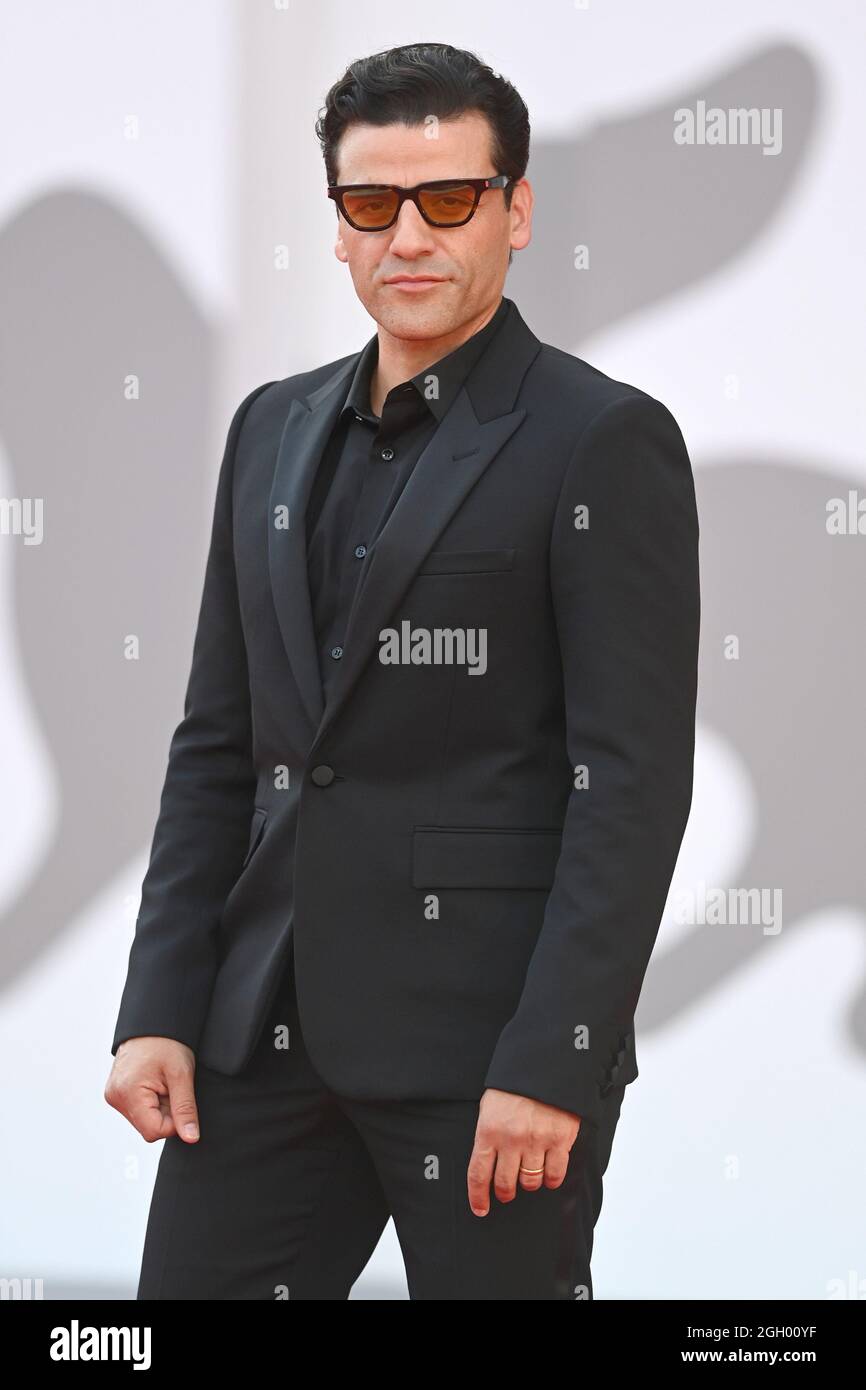 Guatemalan actor oscar isaac hi-res stock photography and images - Alamy