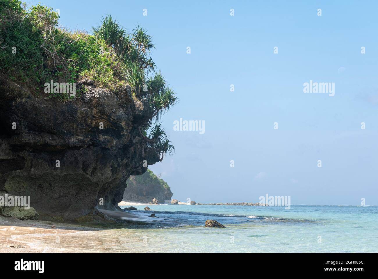 Tropical cliff view hi-res stock photography and images - Alamy