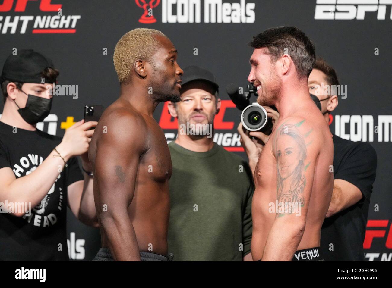 Derek brunson ufc hi-res stock photography and images - Alamy