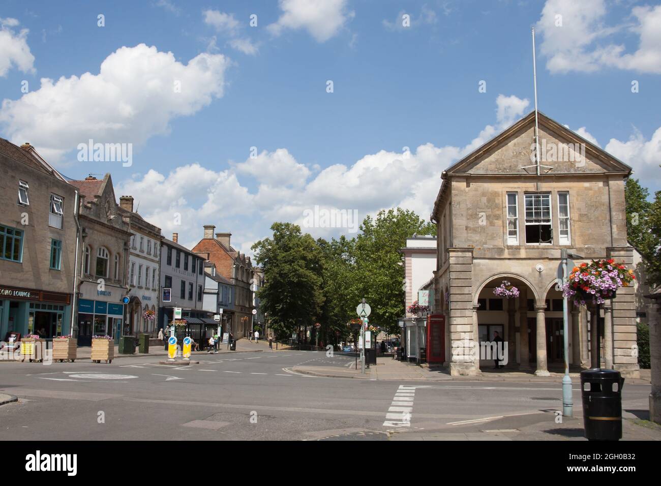 Views of Market Square in Witney, Oxfordshire in the UK Stock Photo - Alamy
