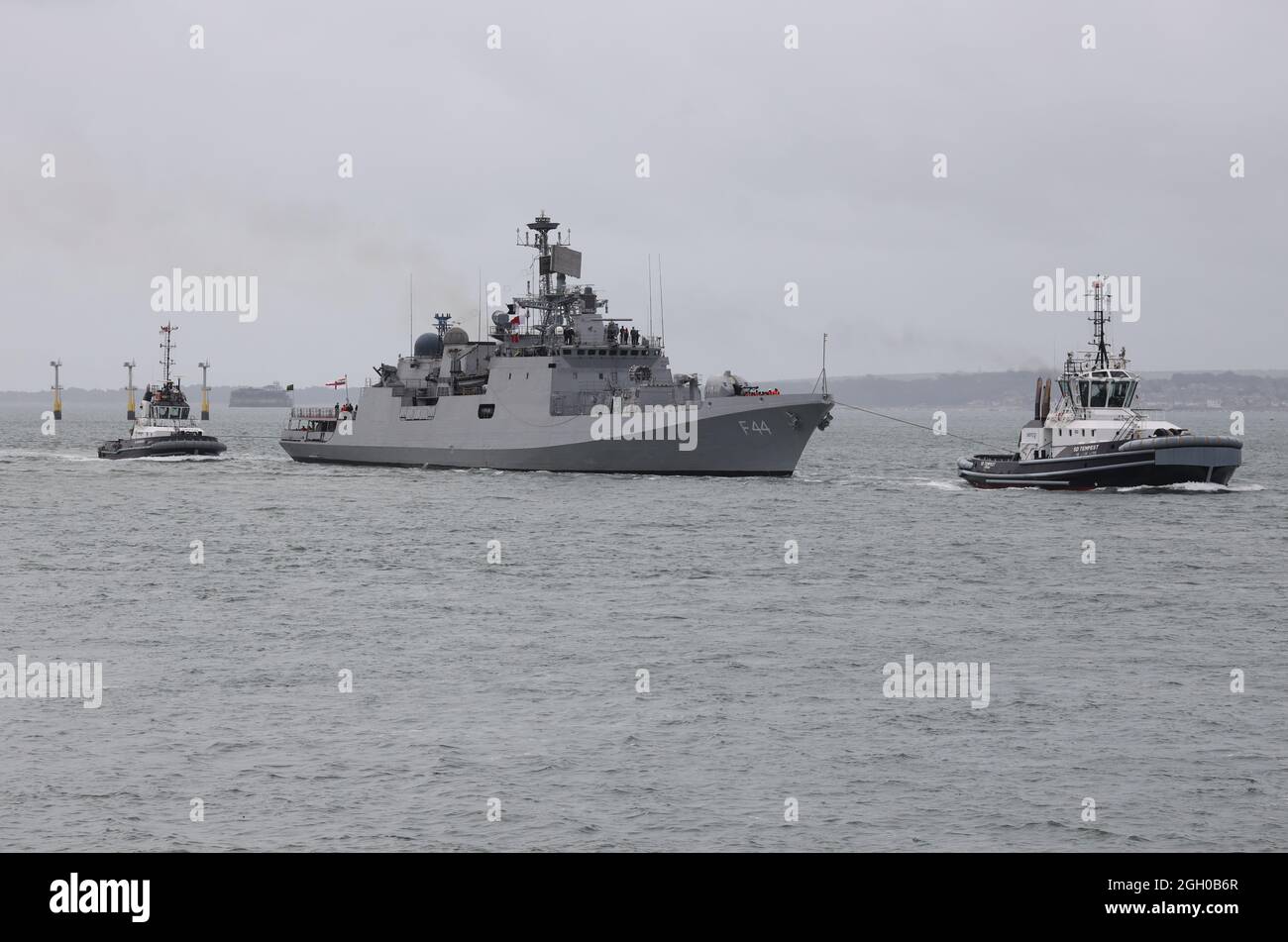 Indian navy frigate hi-res stock photography and images - Alamy