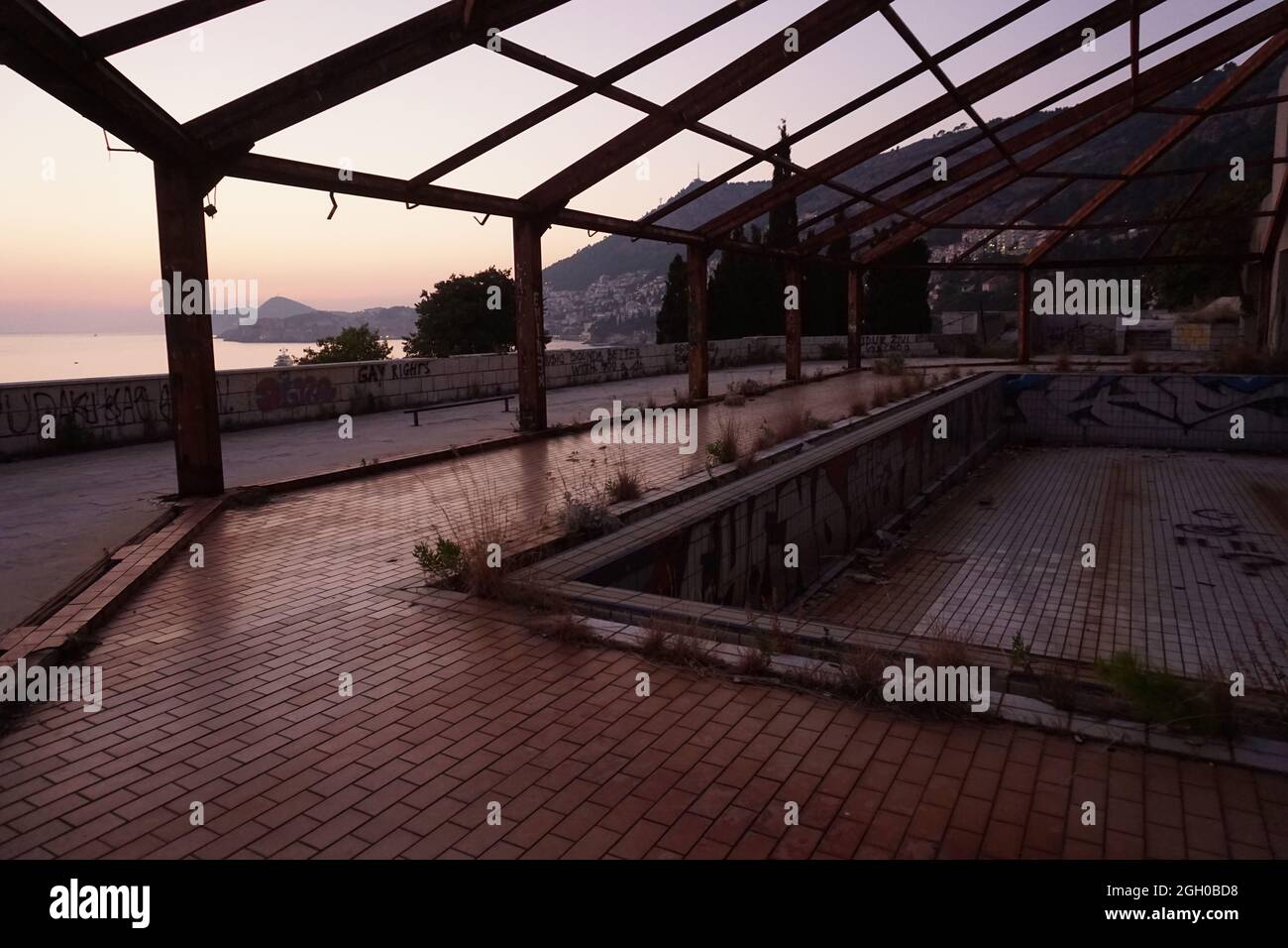 Scary dubrovnik hi-res stock photography and images - Alamy