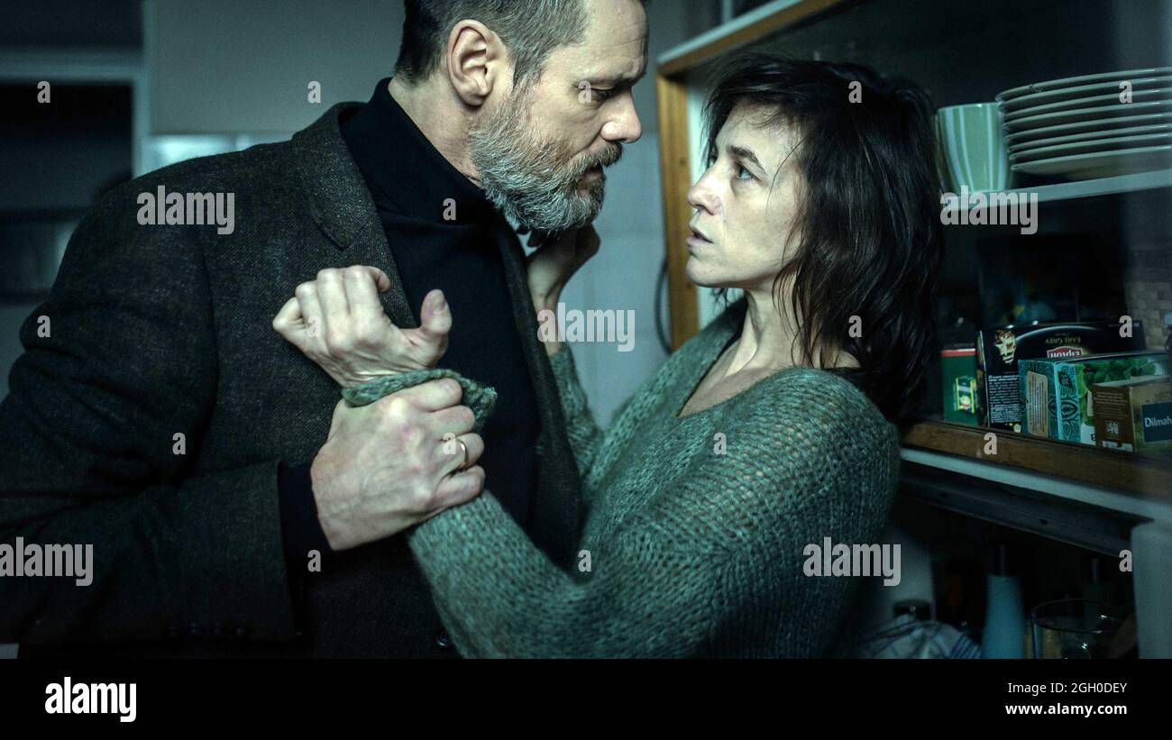 JIM CARREY and CHARLOTTE GAINSBOURG in TRUE CRIMES (2016) -Original ...