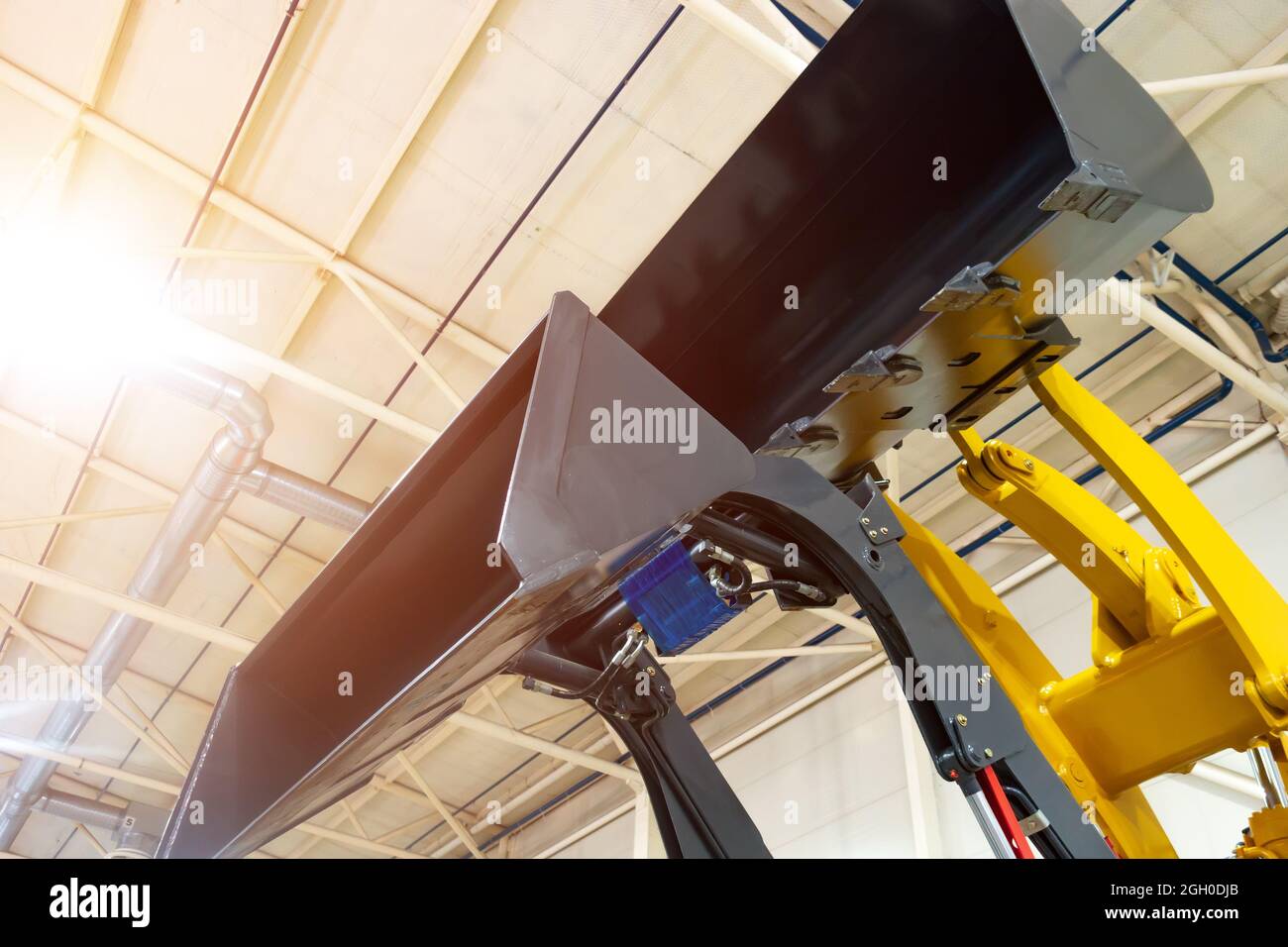 Metal bulldozer bucket for construction work Stock Photo - Alamy