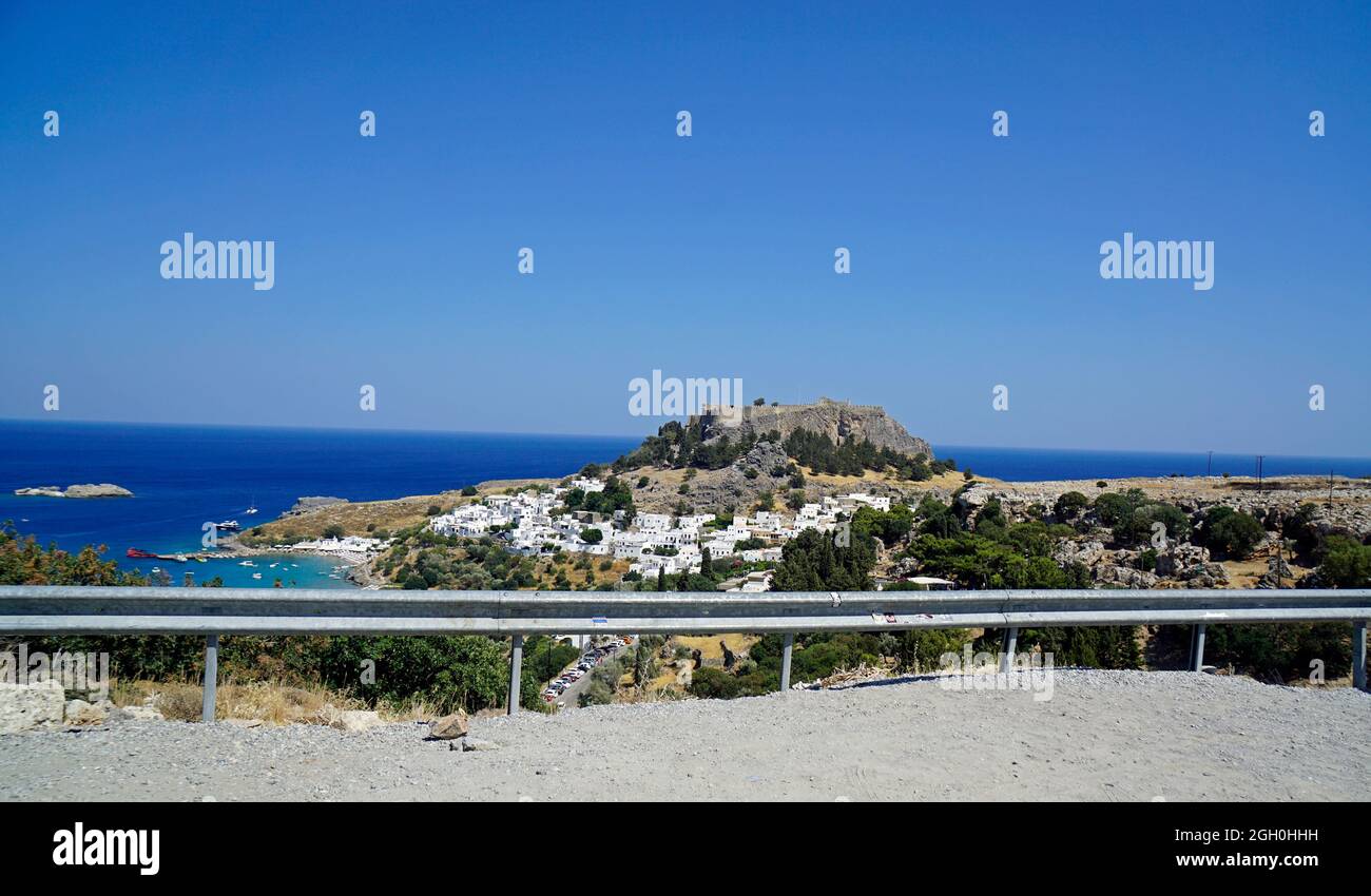 Rhodes lindos akropolis hi-res stock photography and images - Alamy