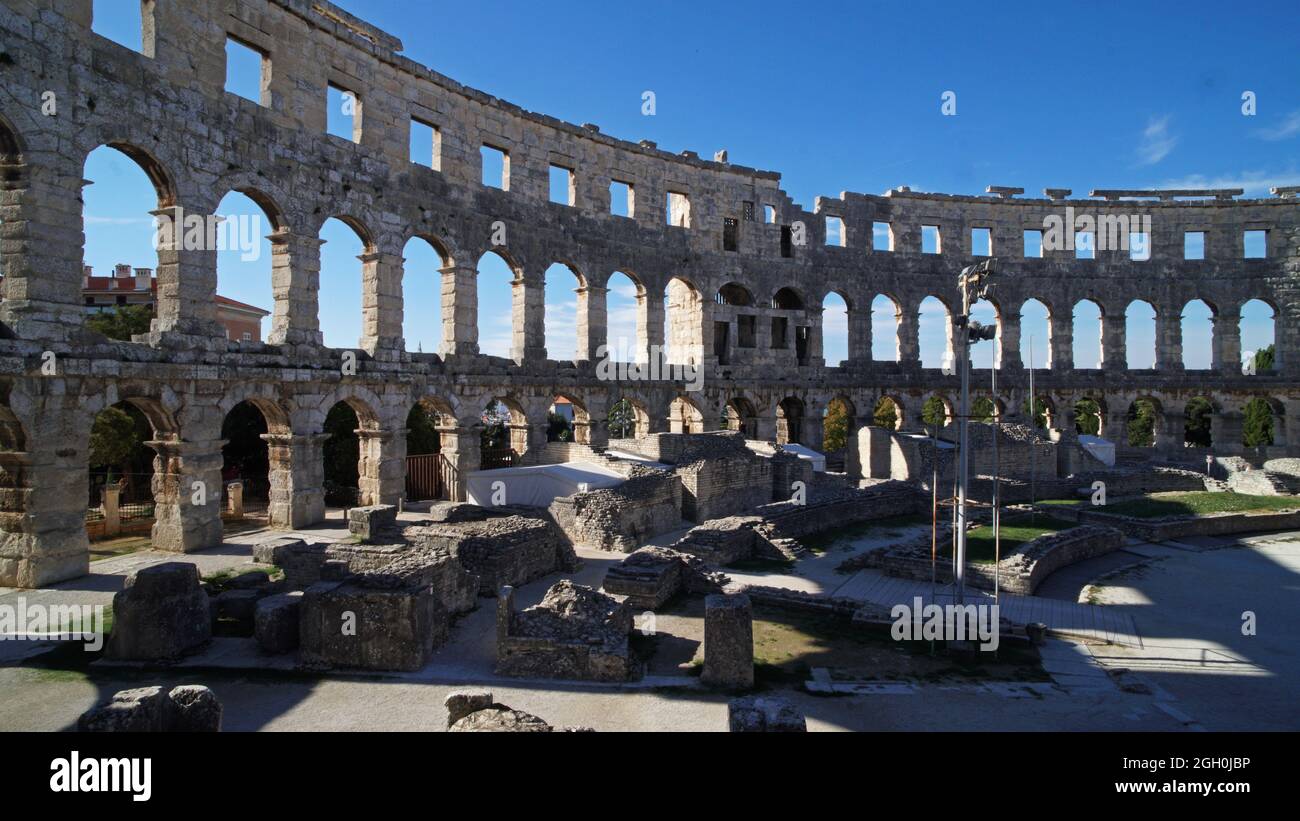 ancient roman arena, Amphitheater, Pula, Croatia Stock Photo - Alamy