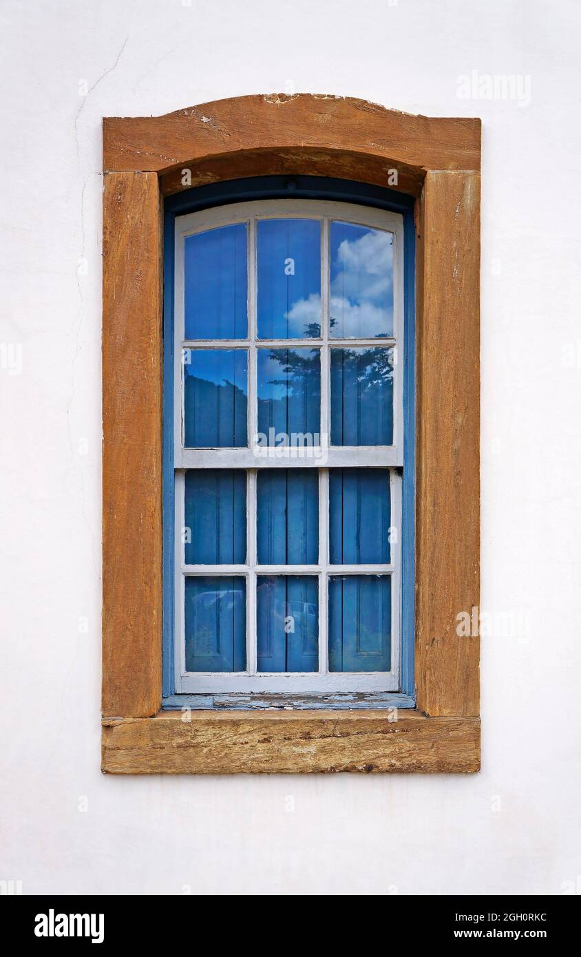 Ancient colonial window in historical city of Ouro Preto, Brazil Stock ...