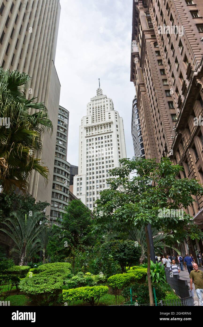 Street life sao paulo hi-res stock photography and images - Alamy