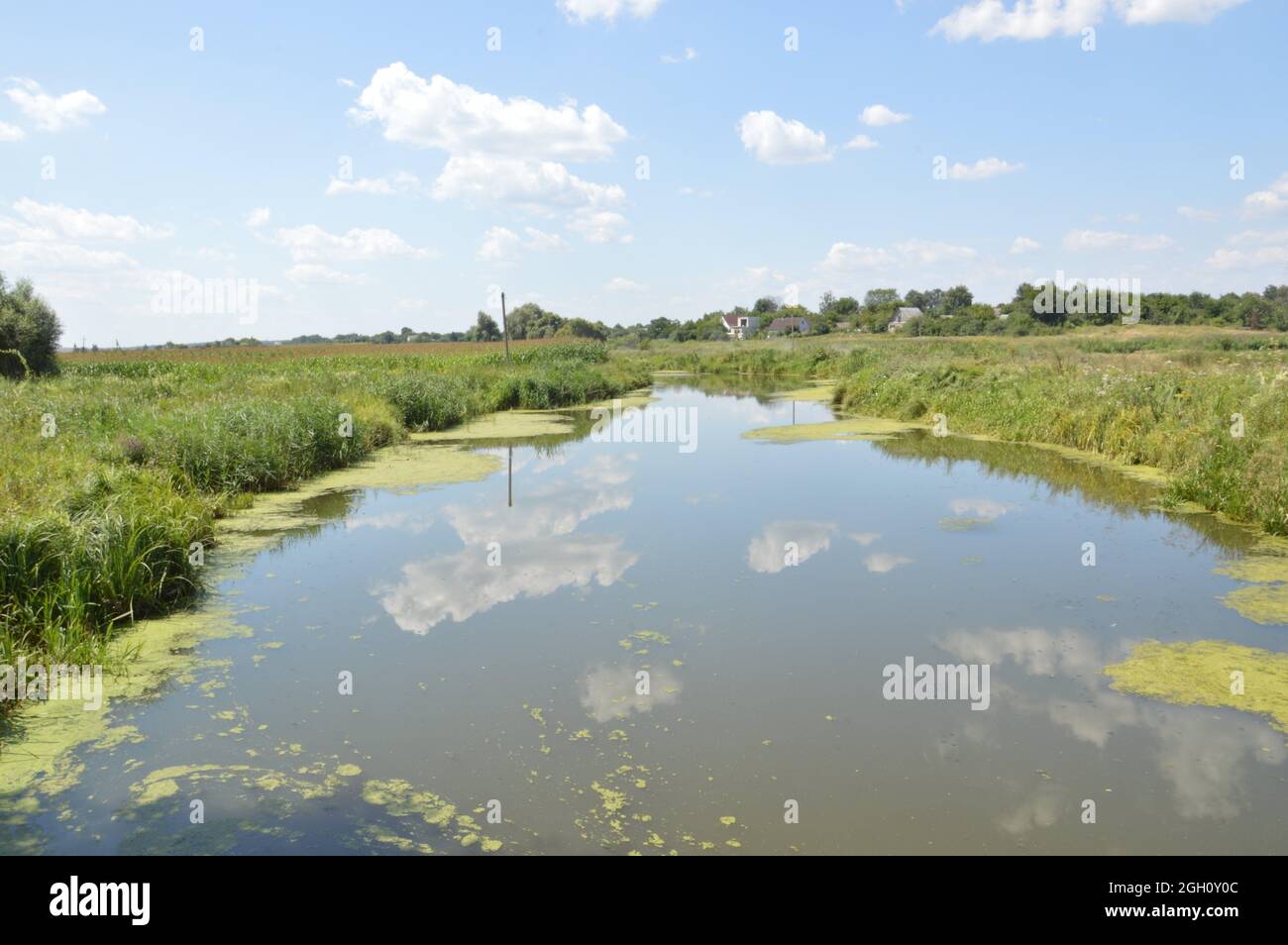River blocked hi-res stock photography and images - Alamy