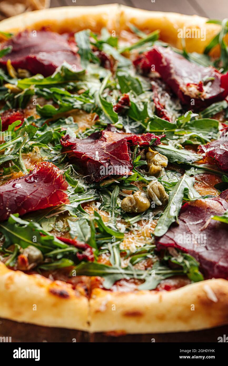 Ham pizza hi-res stock photography and images - Alamy