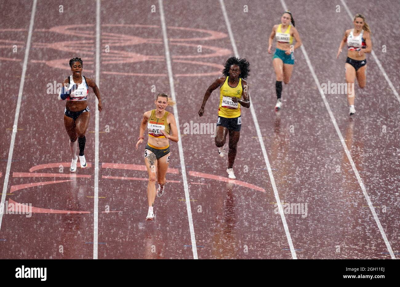 Kadeena cox paralympics hi-res stock photography and images - Alamy
