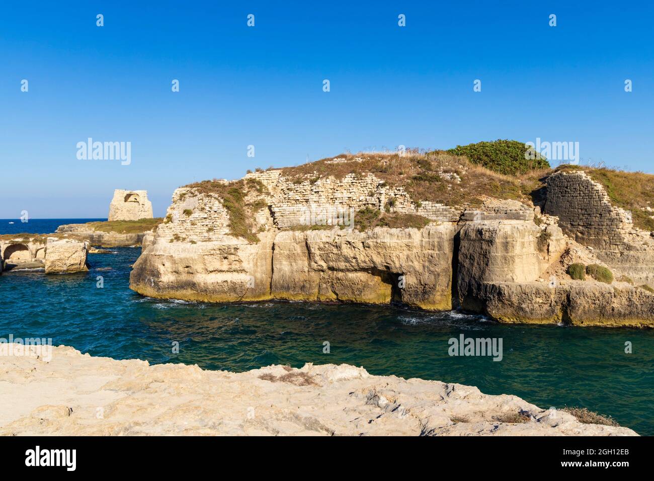 Roca vecchia, italy hi-res stock photography and images - Alamy