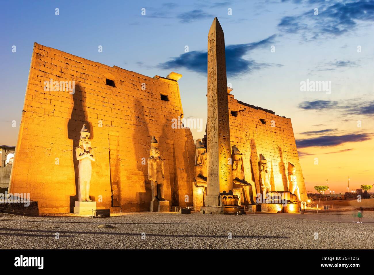 Obelisk temple hi-res stock photography and images - Alamy